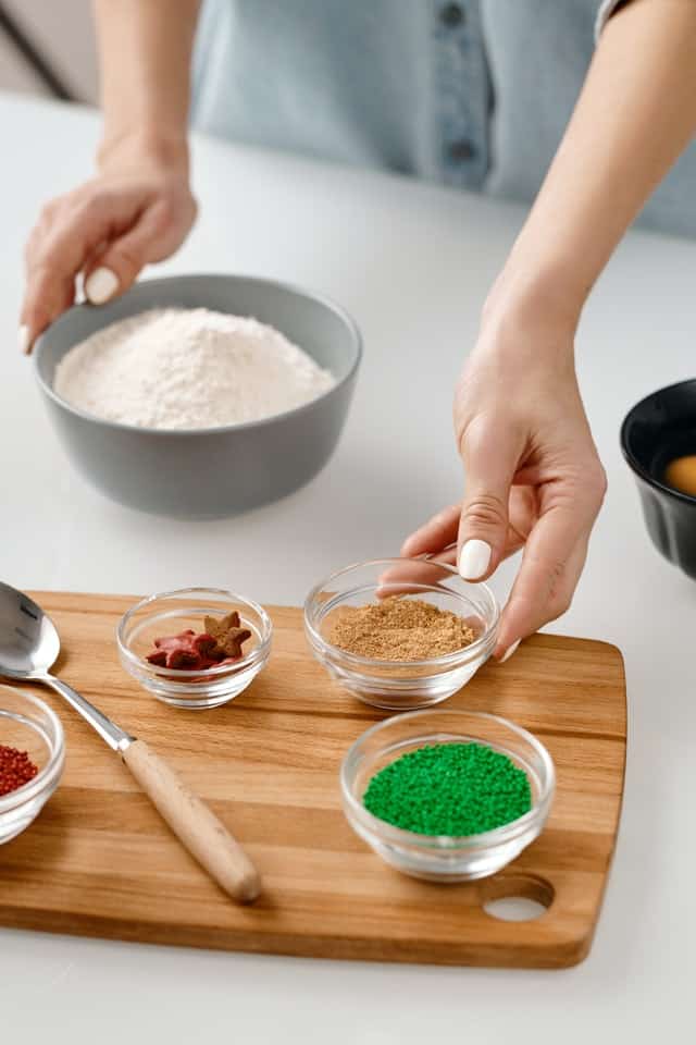 5 Easy Christmas Treats to Make with Your Kids - The Palmetto Mom