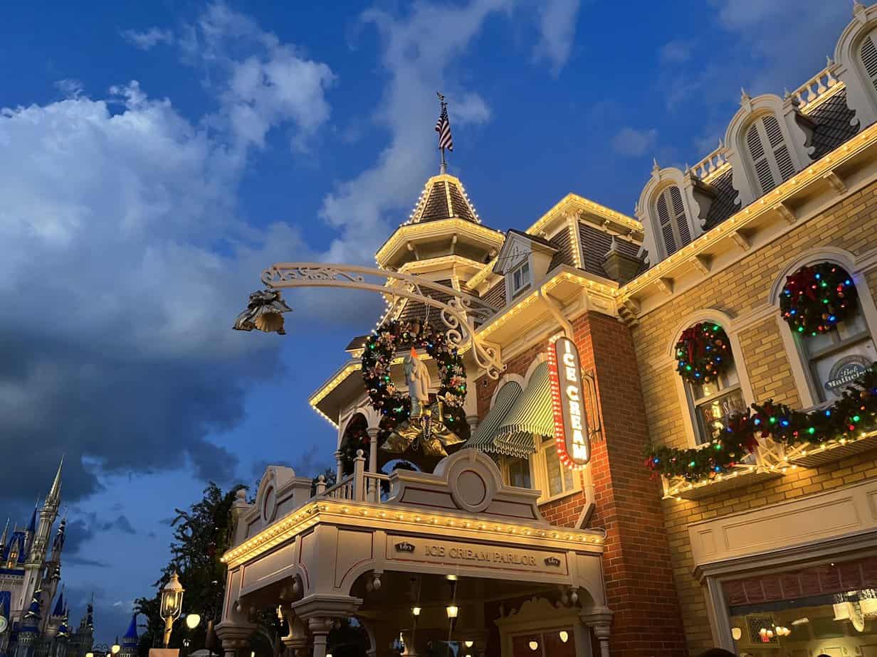 Tips for Chaperoning Large Group Disney World Trips - The Palmetto Mom
