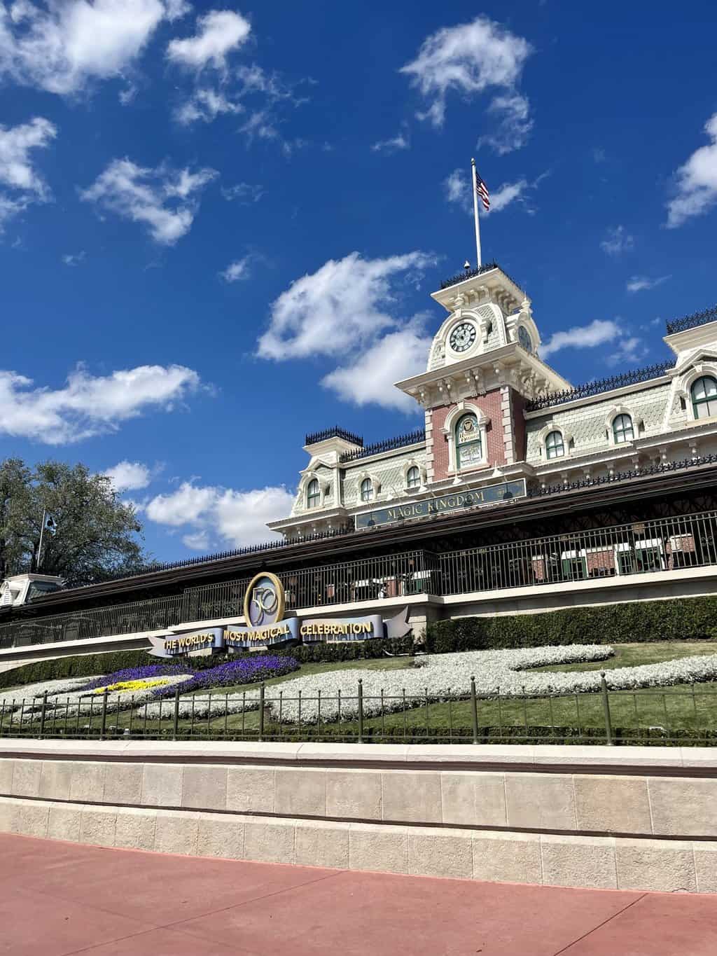 Ultimate Guide on What to Wear to Disney World in August - The Palmetto Mom